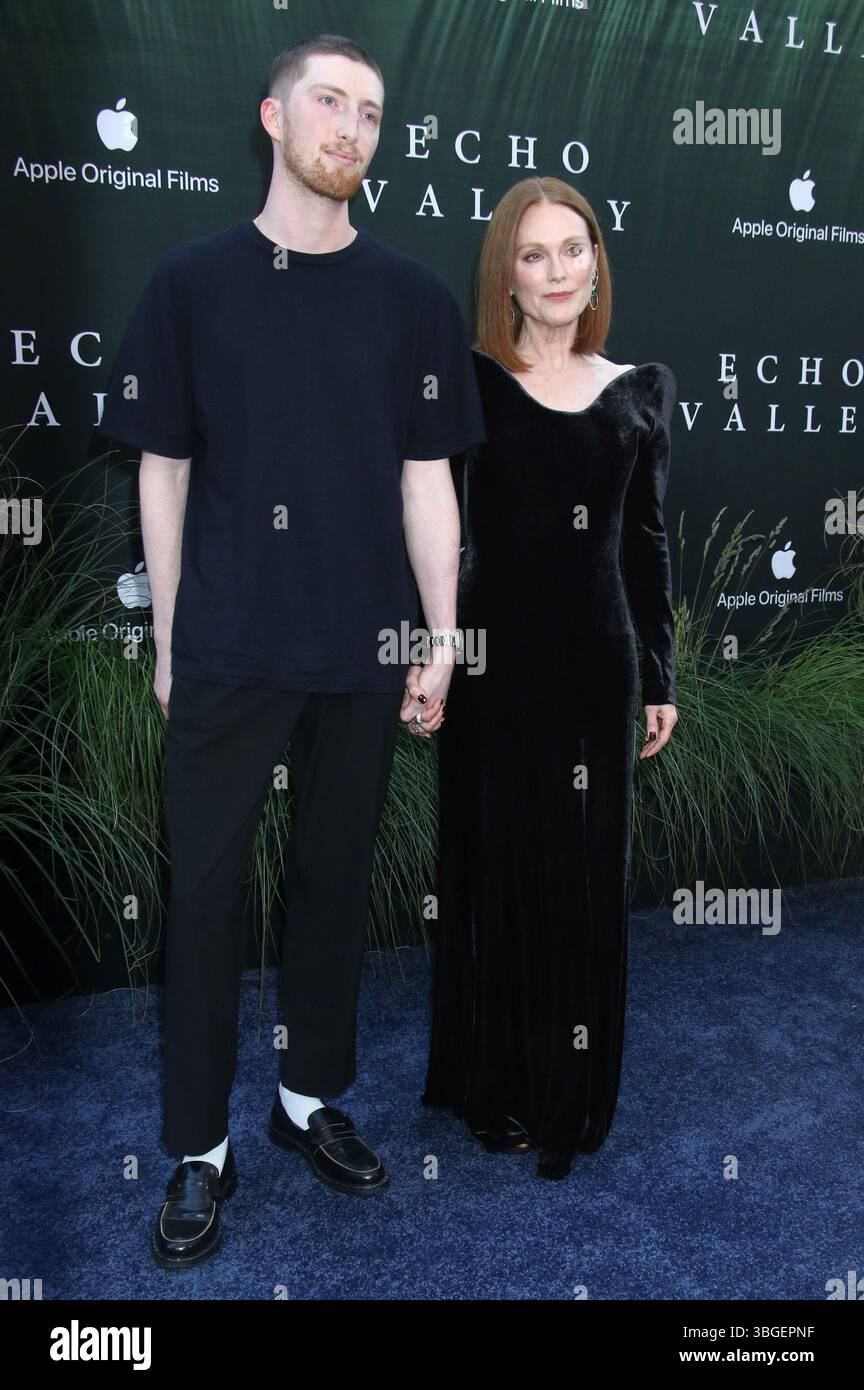 New York, NY, USA. 4th June, 2025. Caleb Freundlich and Julianne Moore ...