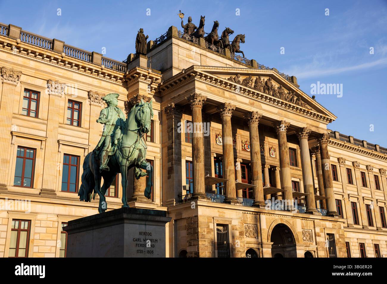 Brunswick Palace, reconstruction, quadriga, on Schlossplatz ...