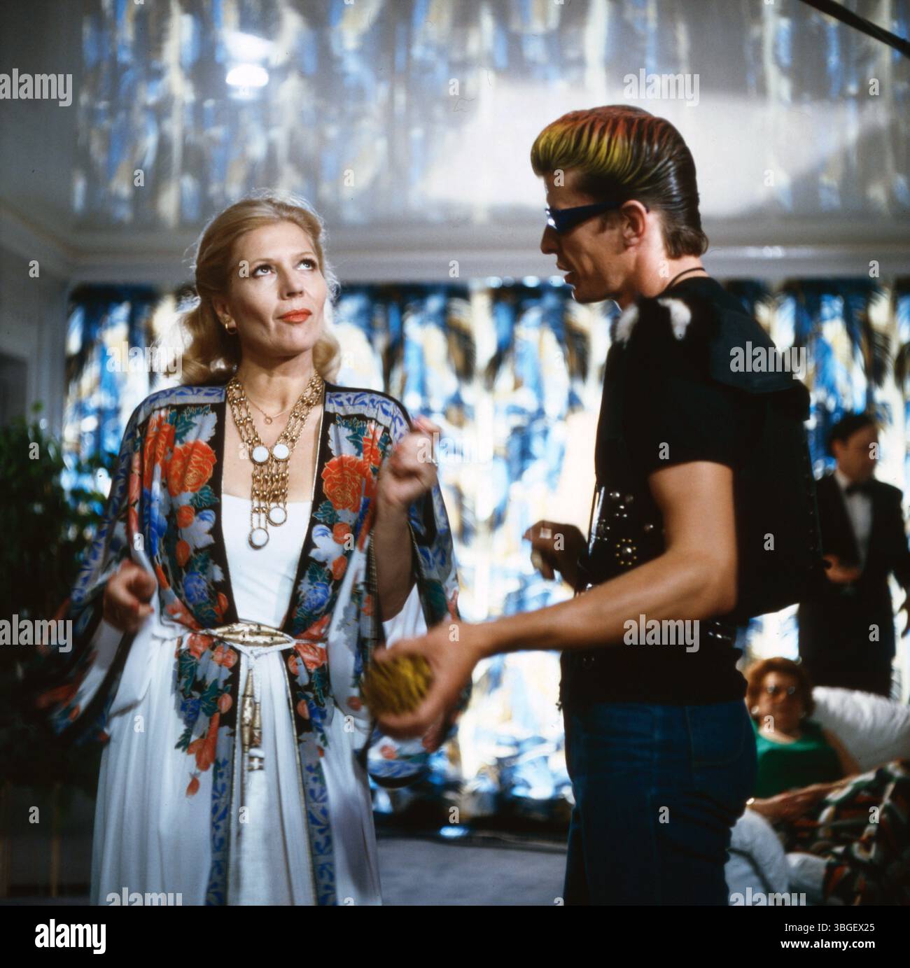 Ein Kleid von Dior, deutscher Fernsehfilm, 1982, Regie: Peter Weck ...