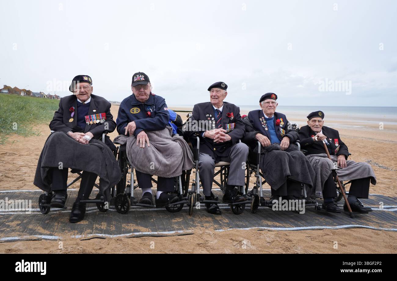 D-Day veterans, (L-R) Ken Hay, Richard Aldred, Henry Rice, Jim Grant ...
