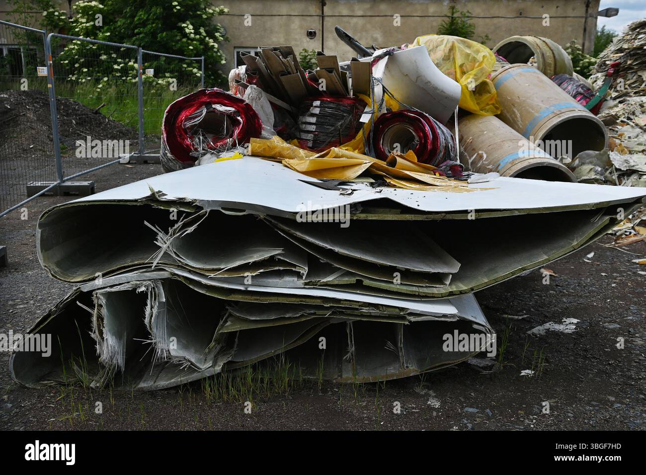 Jirikov, Czech Republic. 05th June, 2025. German illegal waste dump on ...