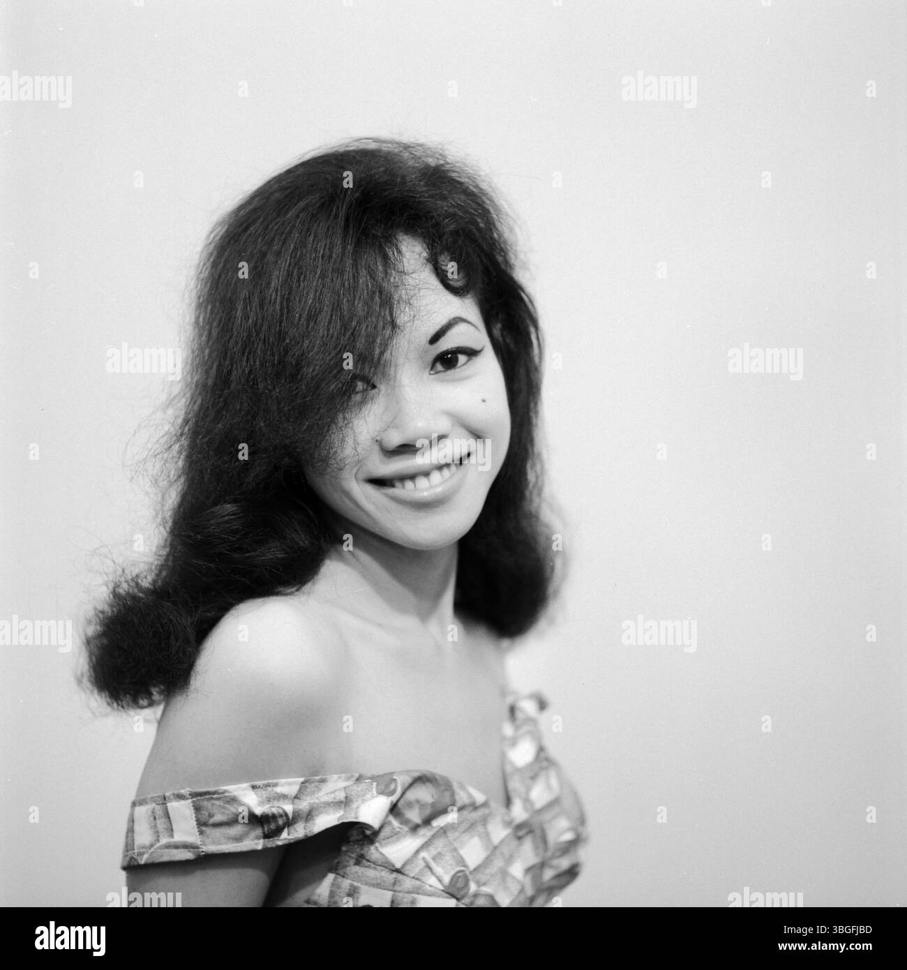 Portrat neutral Black and White Stock Photos & Images - Alamy