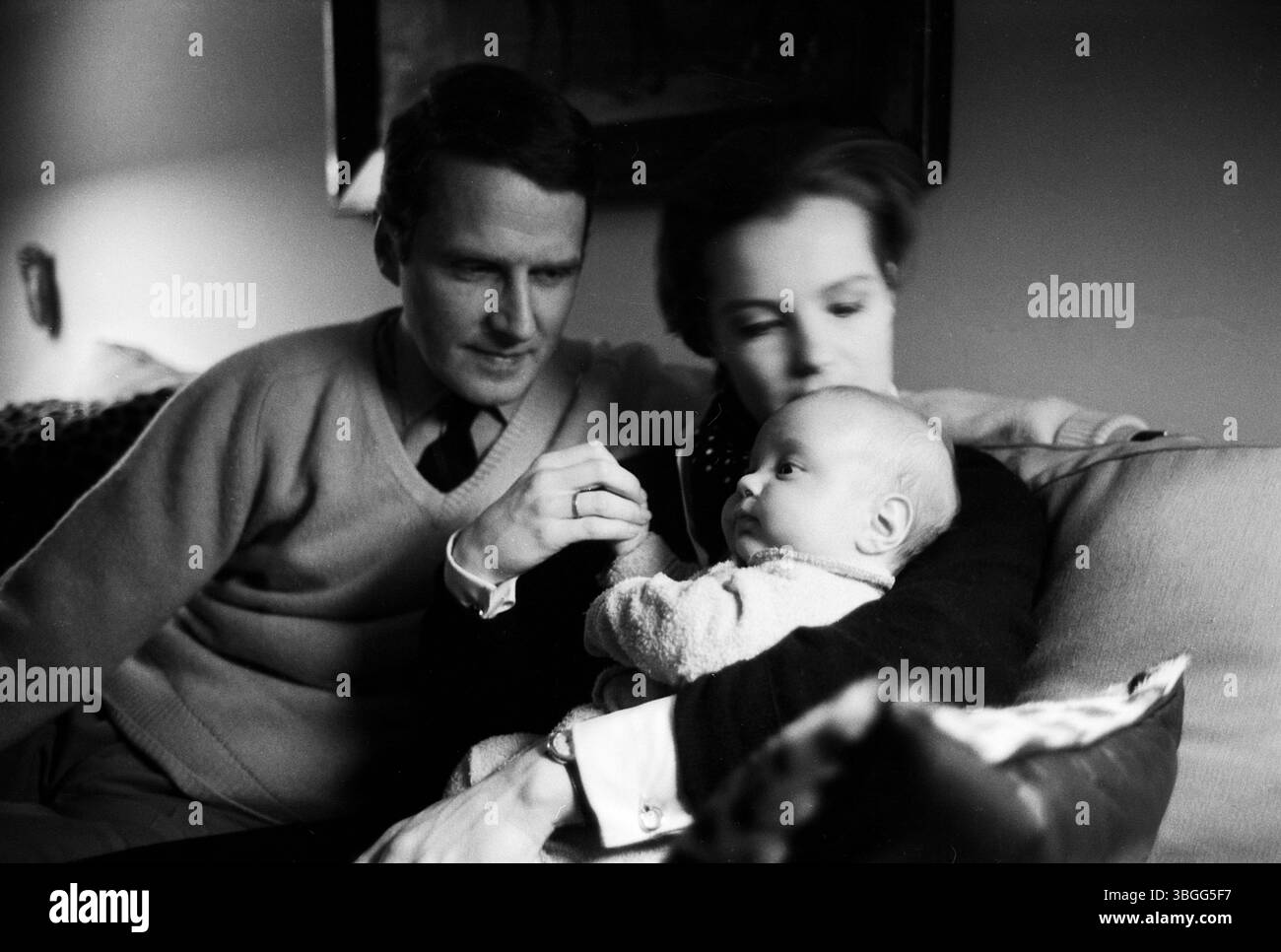 Westberlin, Februar 1967: Romy Schneider mit Ehemann Harry Meyen und ...