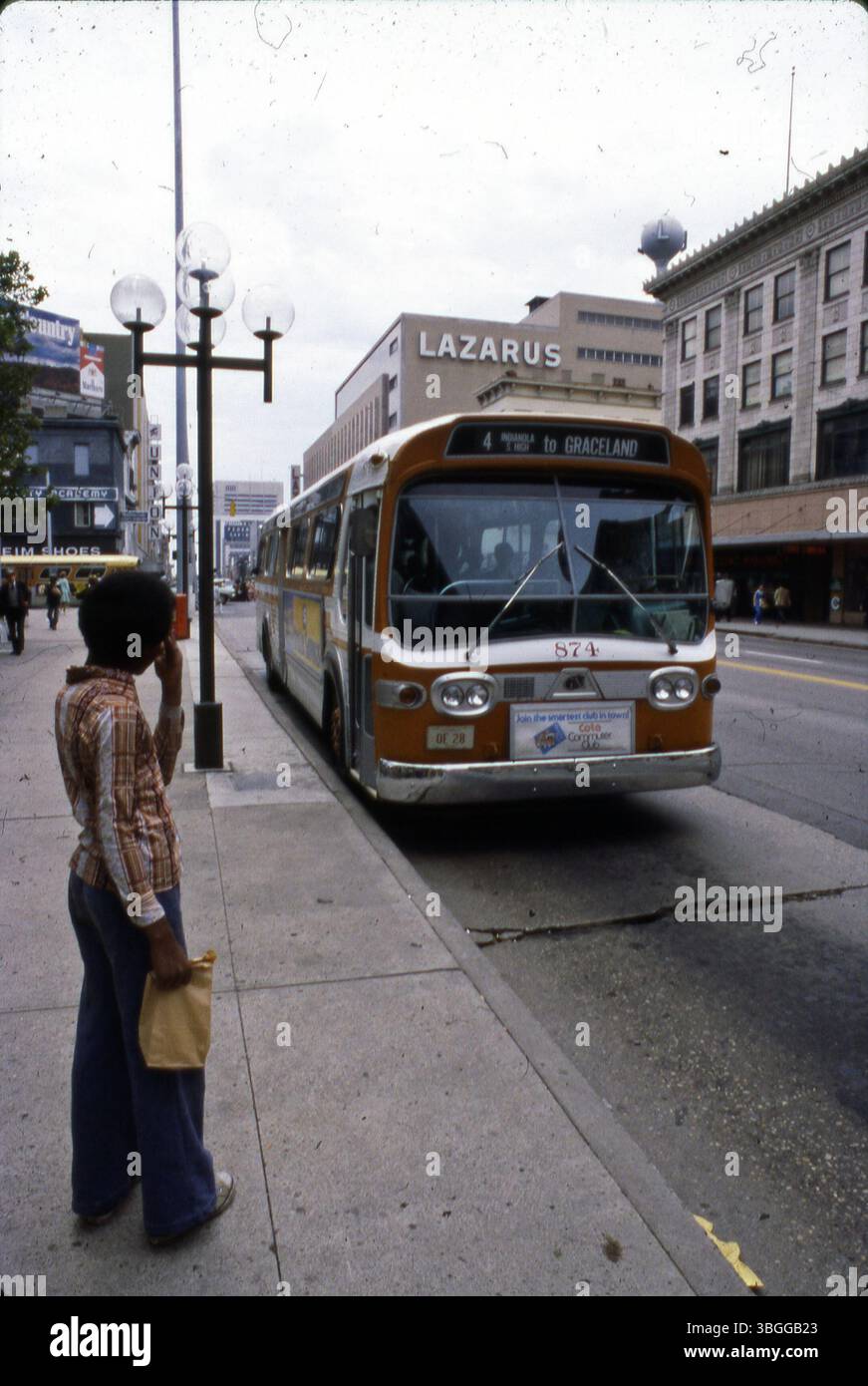 The number 4 COTA bus on S High Street, traveling from Indianola S High ...