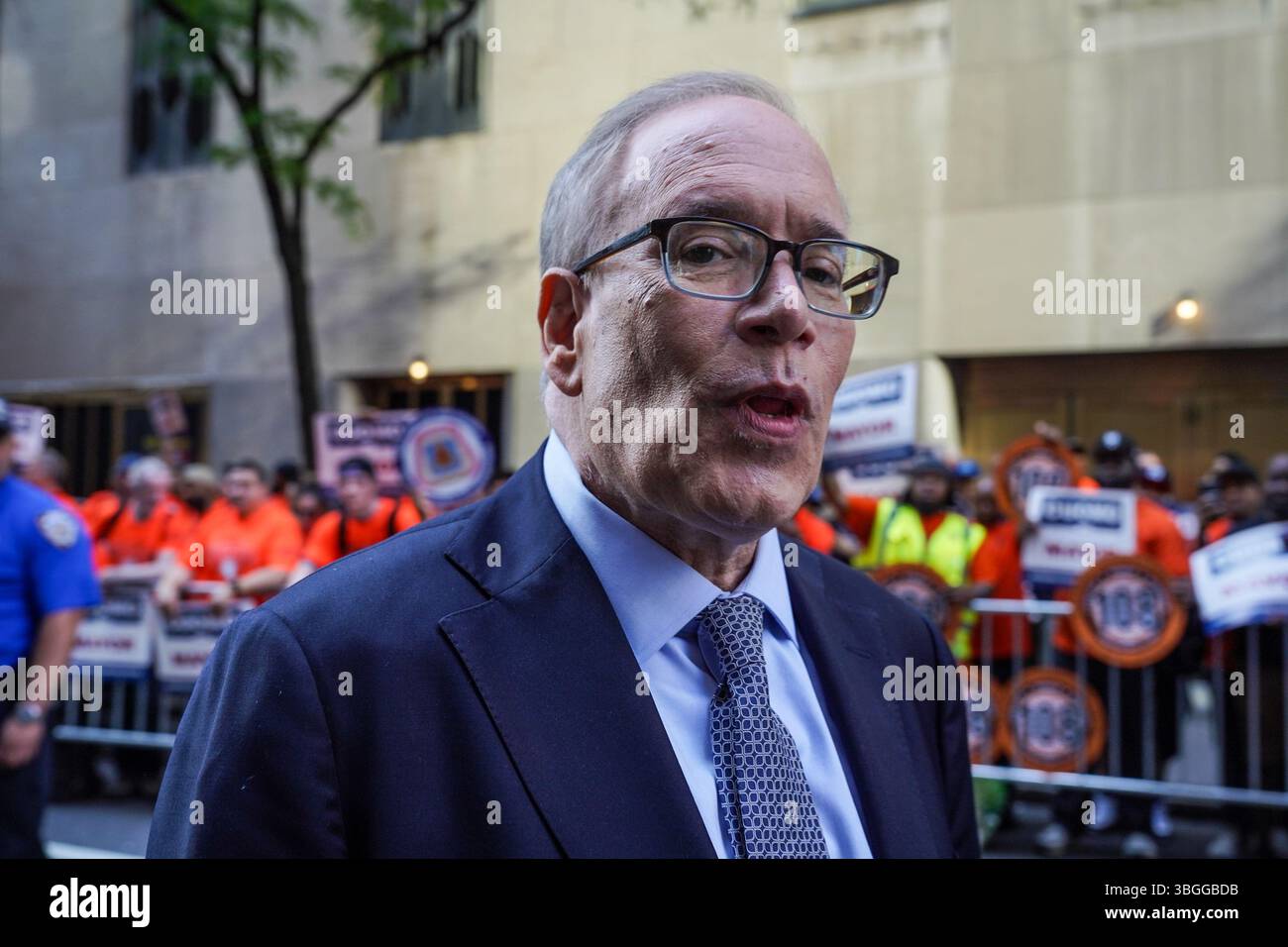 New York City Mayoral Candidate Scott Stringer arrives for the New York ...