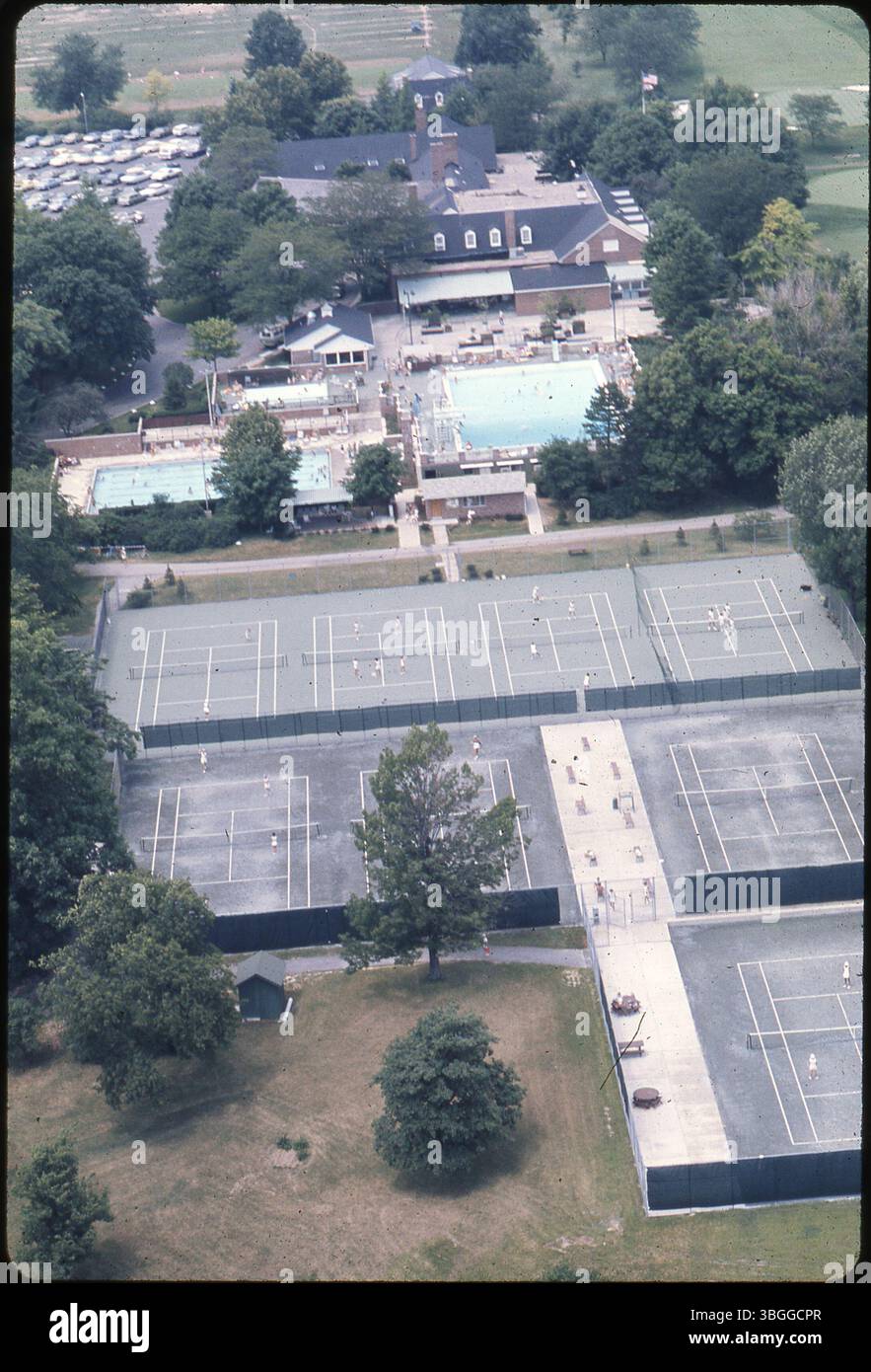 An aerial view of Scioto Country Club, showcasing its tennis courts ...