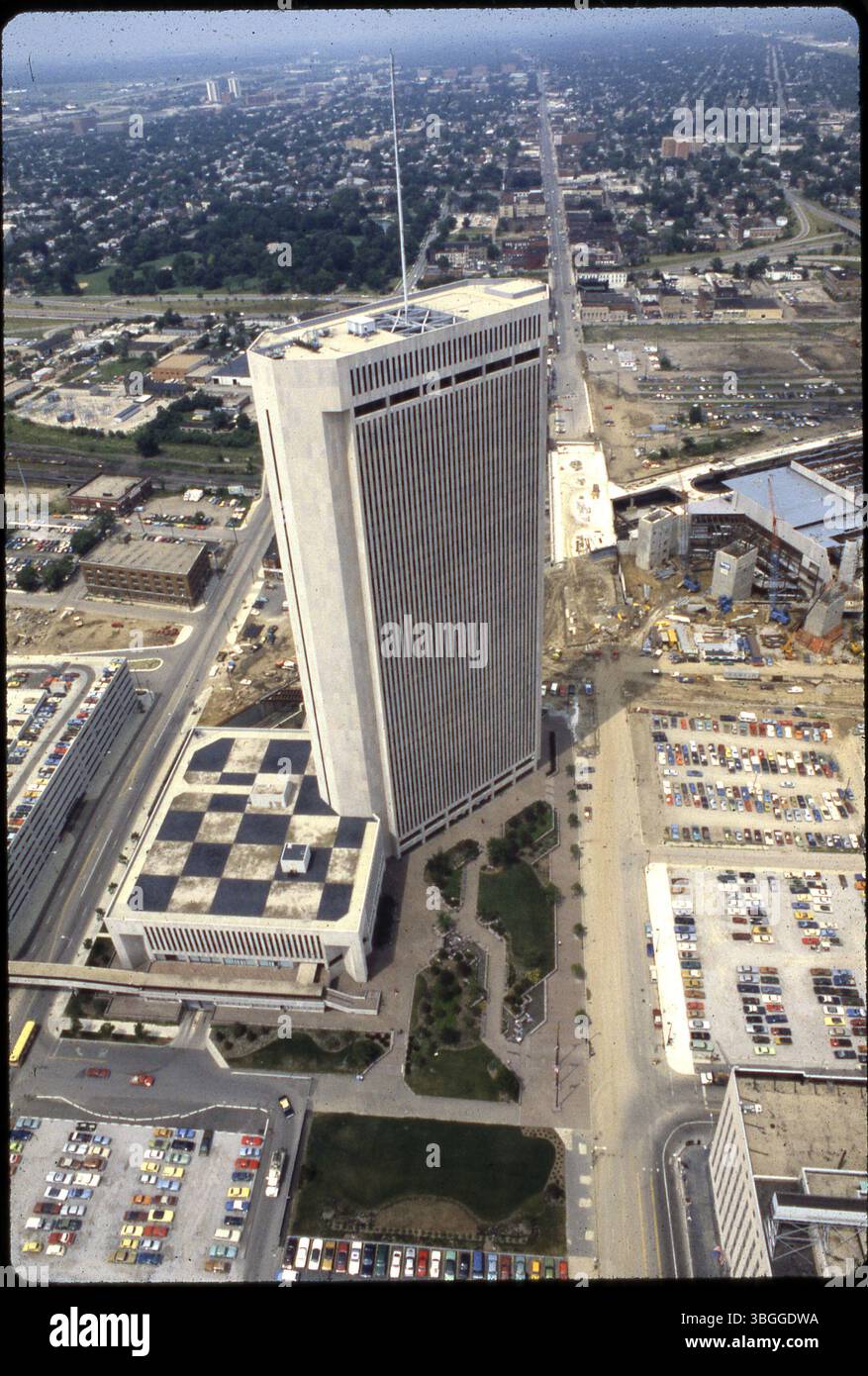 This 1978 aerial photograph shows the One Nationwide Plaza building ...