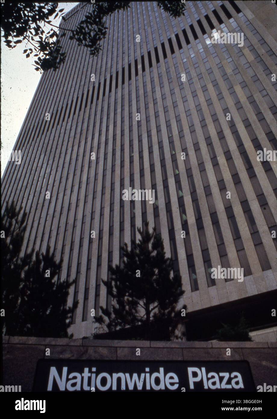 Photograph of the One Nationwide Plaza building at 263 North High ...