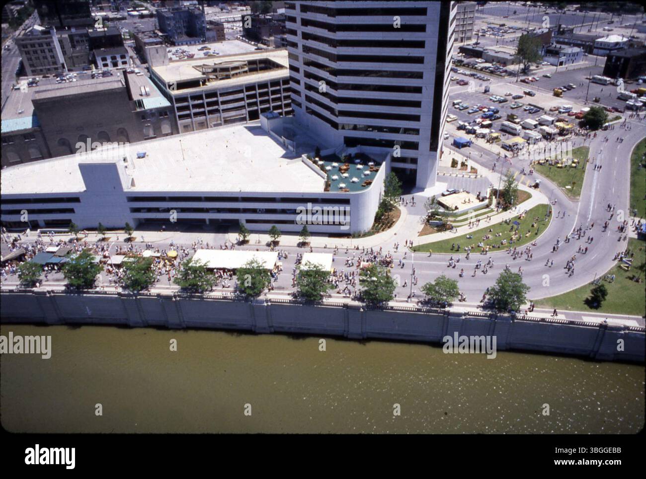 An aerial view of the Columbia Gas of Ohio building in 1984, looking ...
