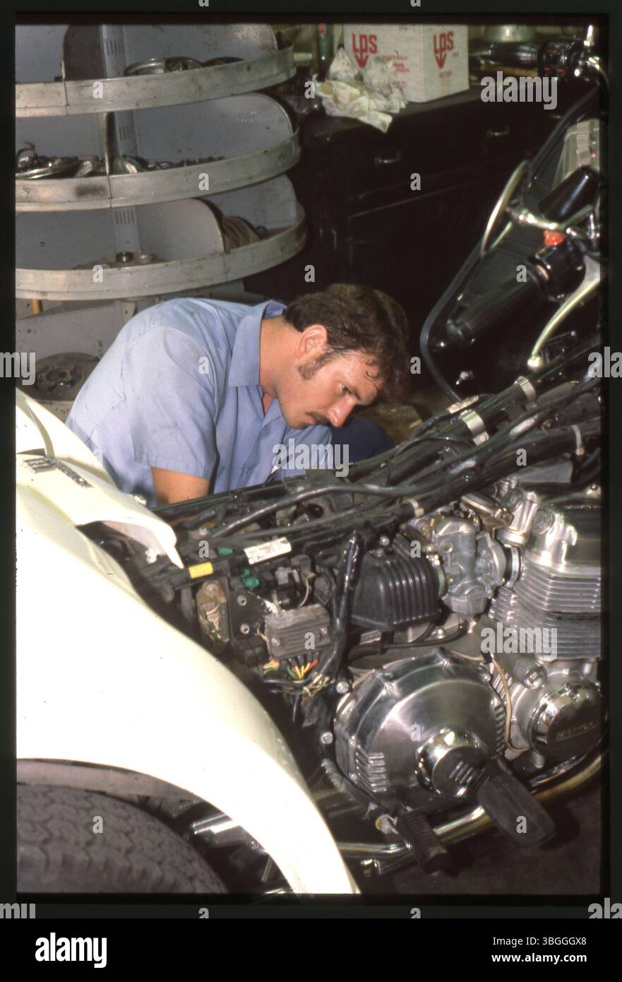 1980s mechanic work hi-res stock photography and images - Alamy