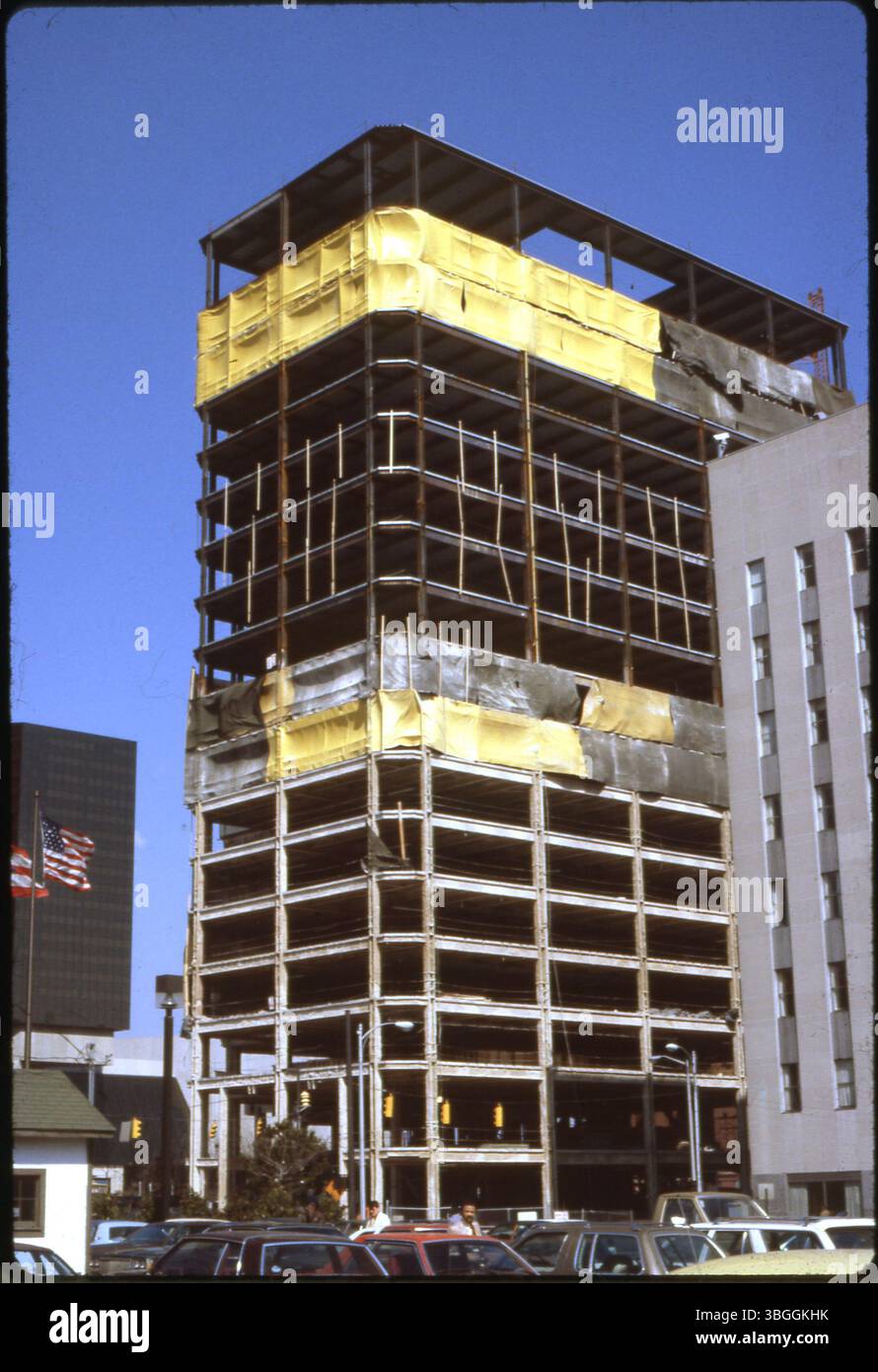 A view of the Two Nationwide Plaza under construction in 1981. This 18 ...