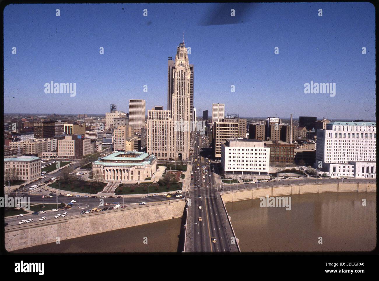 Aerial view of Downtown Columbus in 1981, showing Broad Street ...