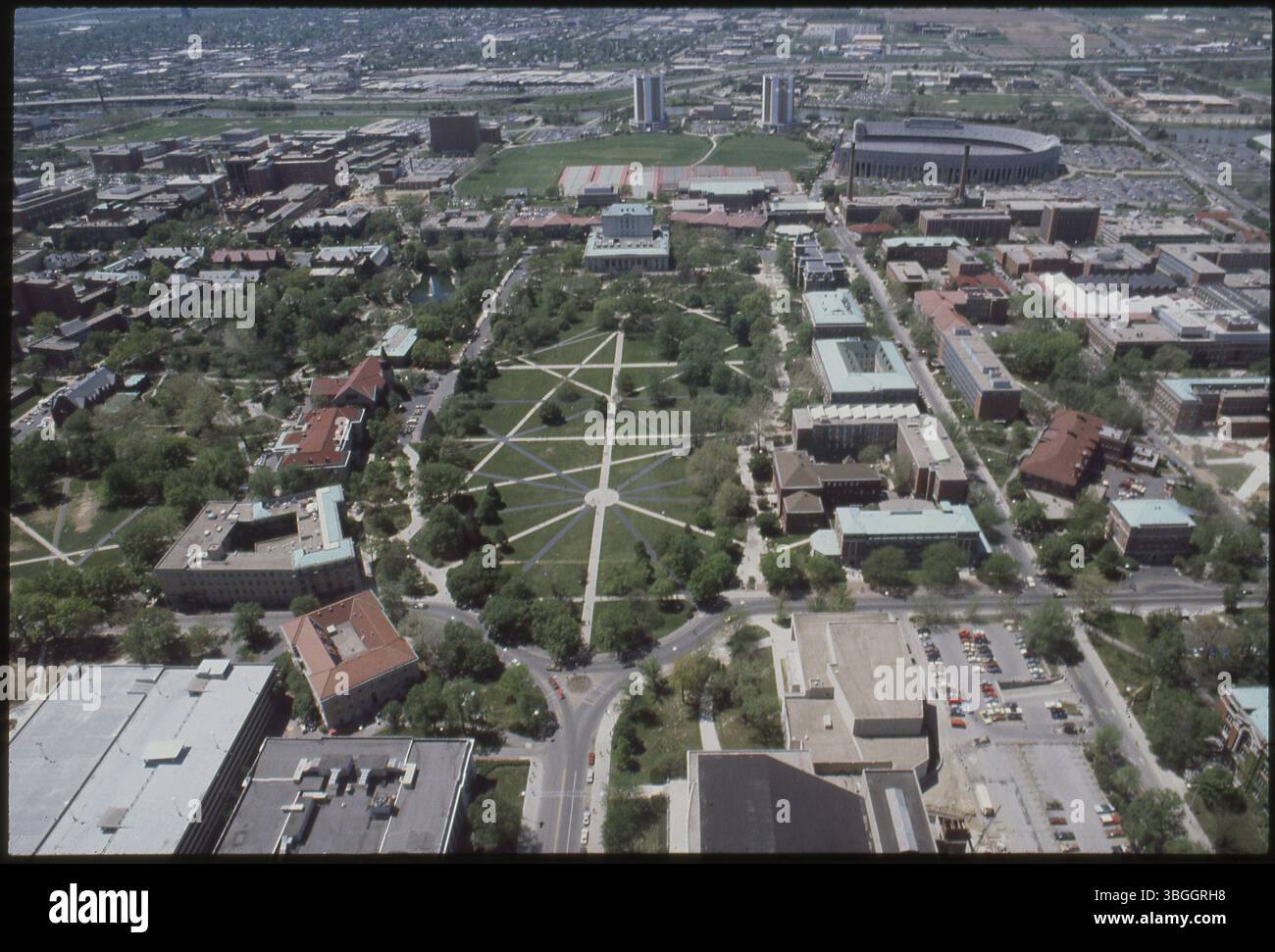 Aerial view from the west of The Ohio State University's Oval ...