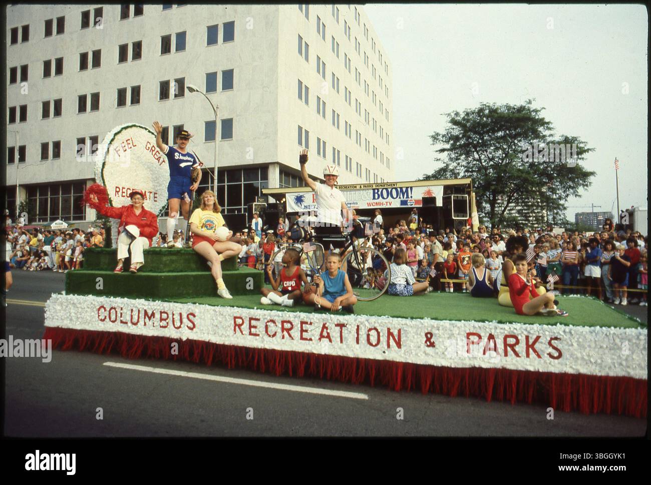 A parade float from Columbus Recreation and Parks in 1987, featuring ...
