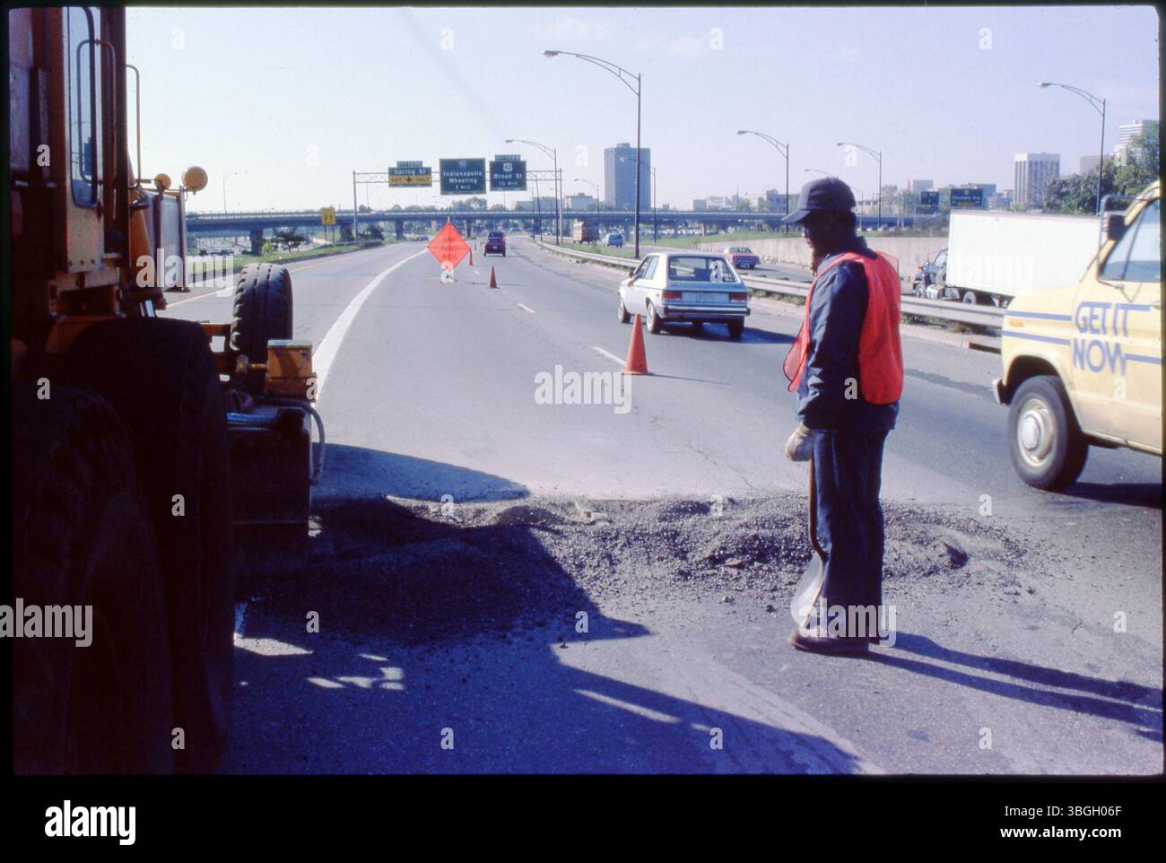 Highway sign 1980s hi-res stock photography and images - Alamy