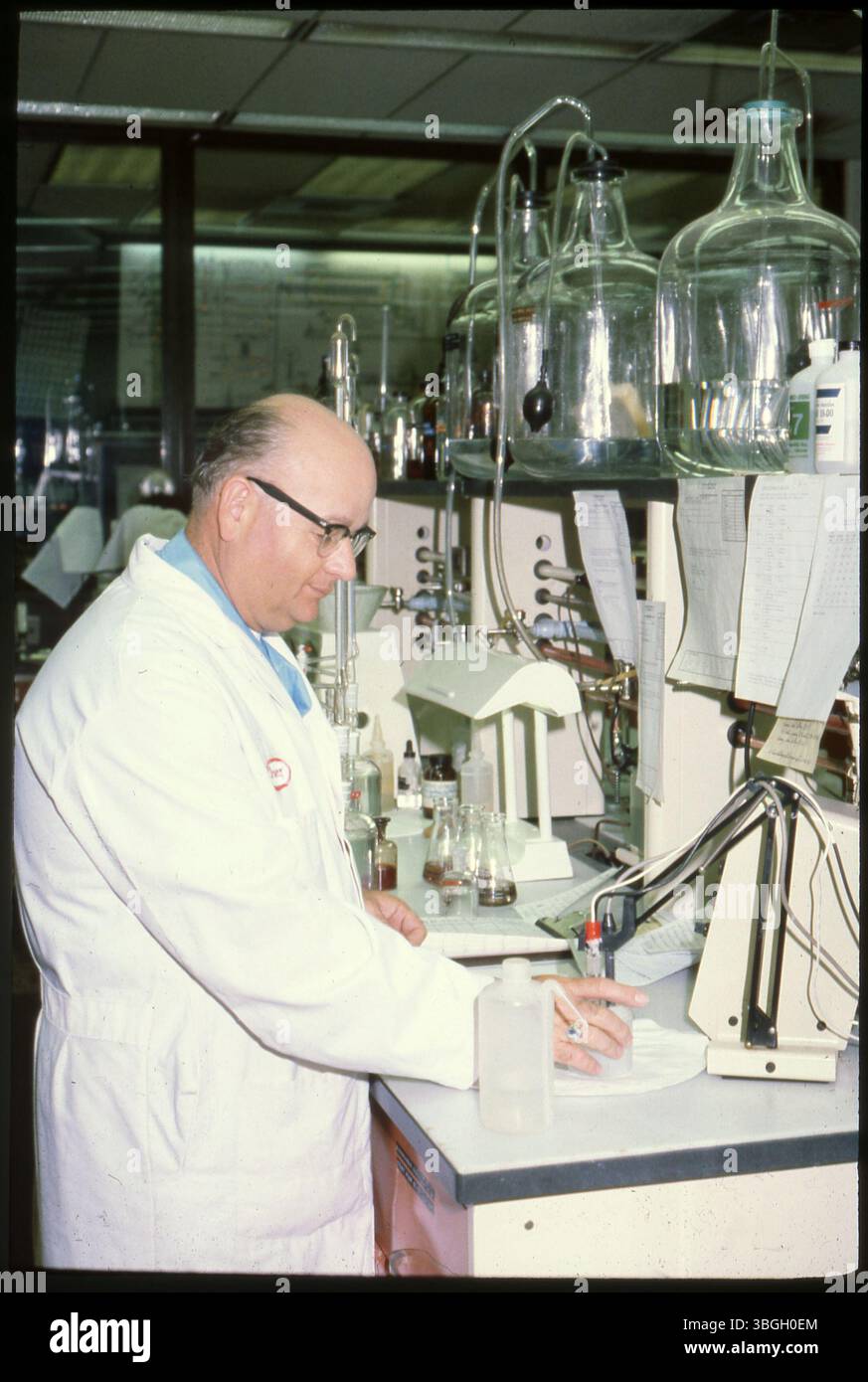 Water quality scientist works hi-res stock photography and images - Alamy