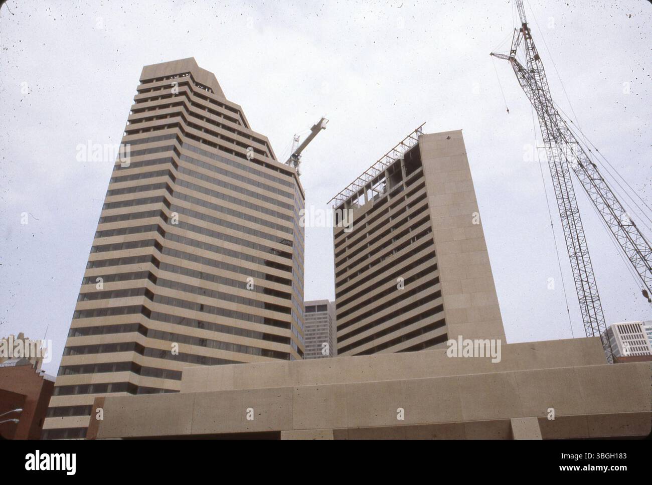 Construction of the Sheraton Columbus at Capitol Square site in 1983 ...