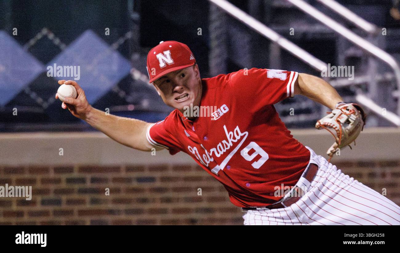 Nebraska's Rhett Stokes (9) makes a throw during an NCAA regional ...