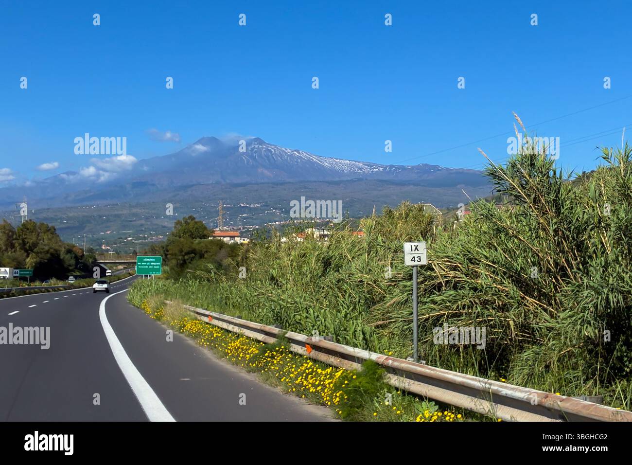 Road trip sicily hi-res stock photography and images - Alamy