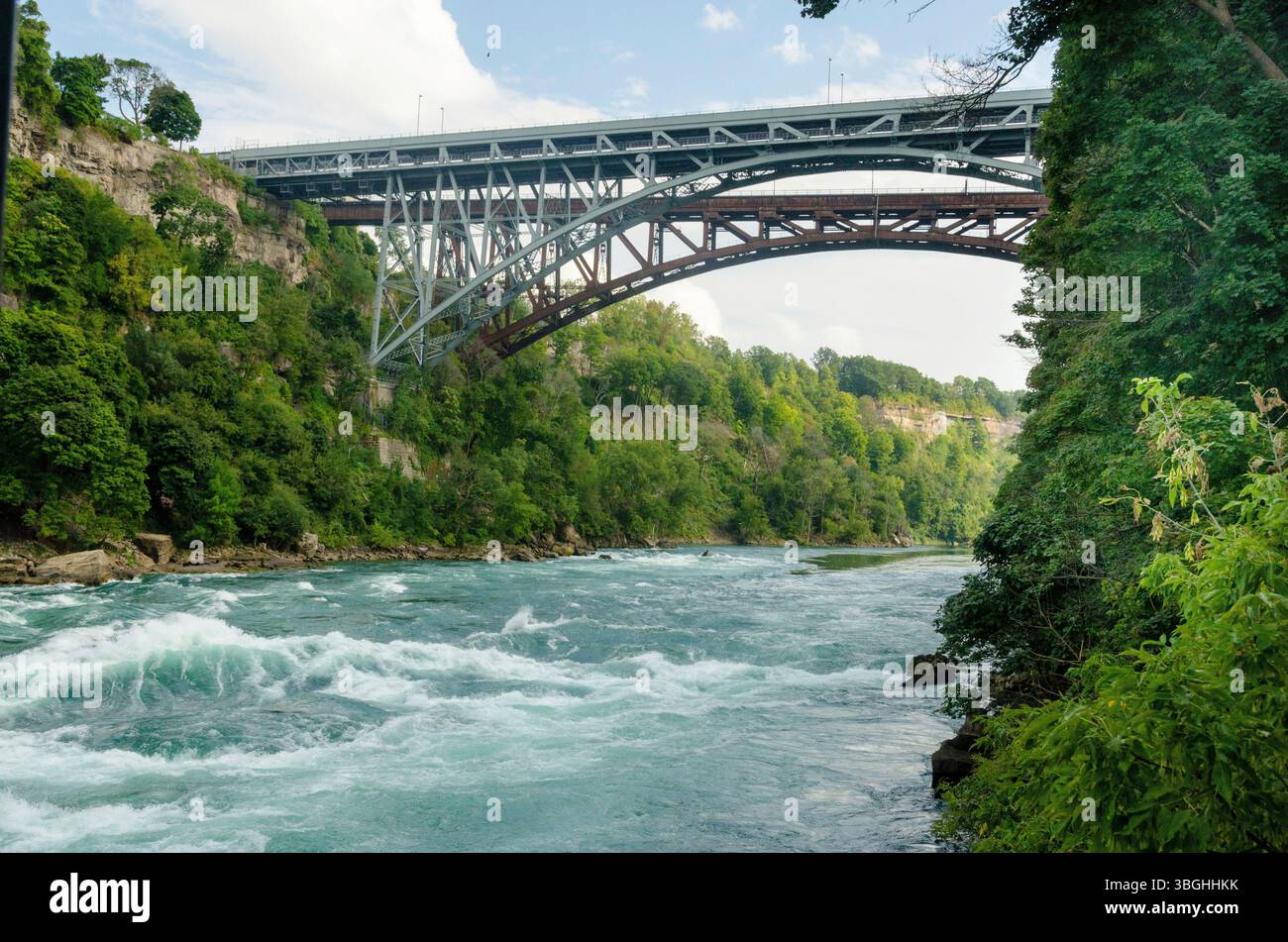 Whirlpool Rapids Railroad Bridge over the Niagara River Stock Photo - Alamy