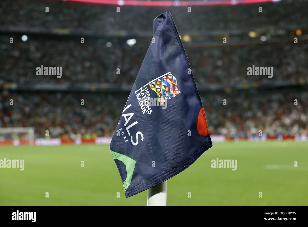 MUNCHEN - Corner flag with UEFA Nations League logo during the UEFA ...