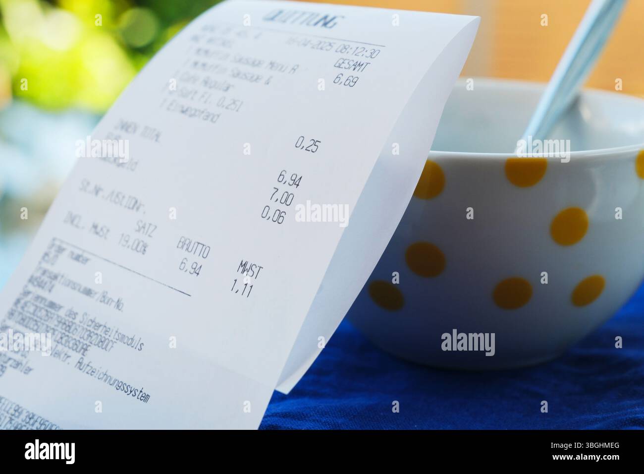 Vat receipt hi-res stock photography and images - Alamy