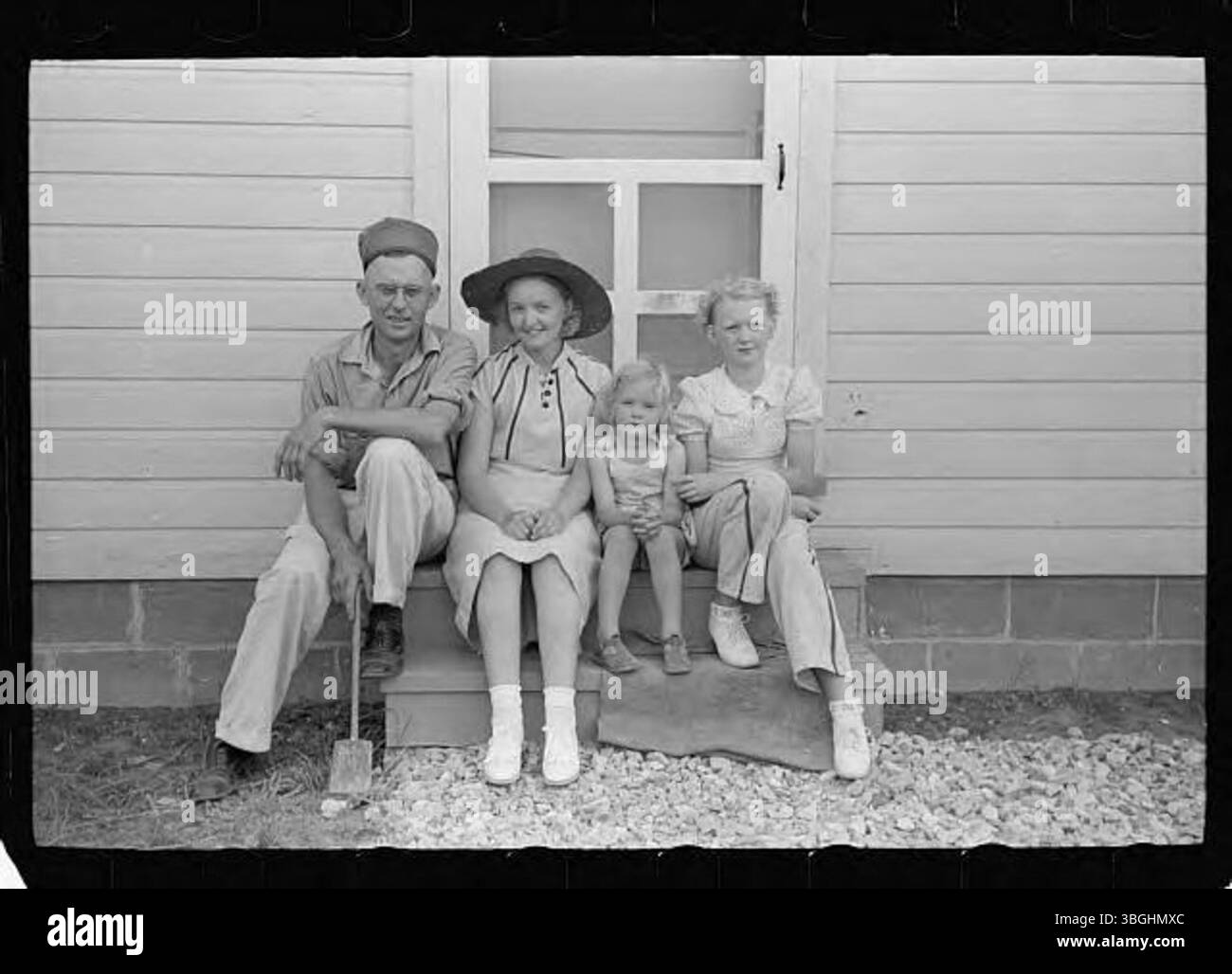 A family is living on a part-time farming unit in Loogootee, managing ...