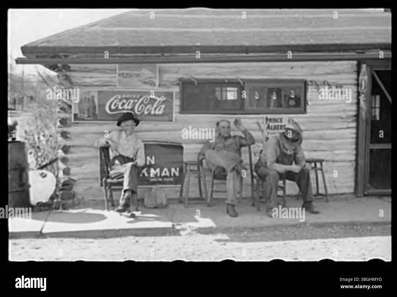 Taking photographs classroom Black and White Stock Photos & Images - Alamy