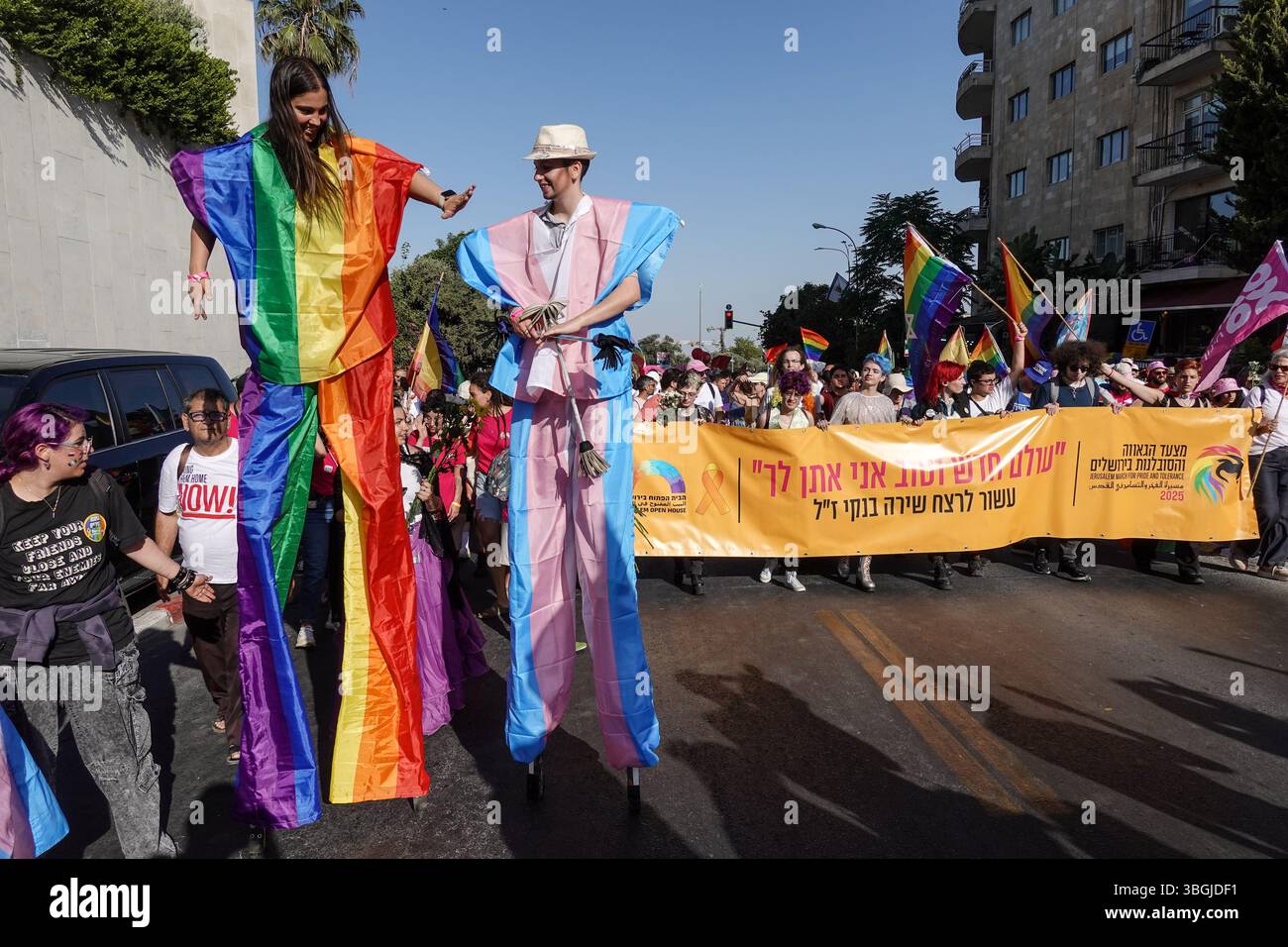 Jerusalem, Israel. 5th June, 2025. Thousands take part in Jerusalem's ...