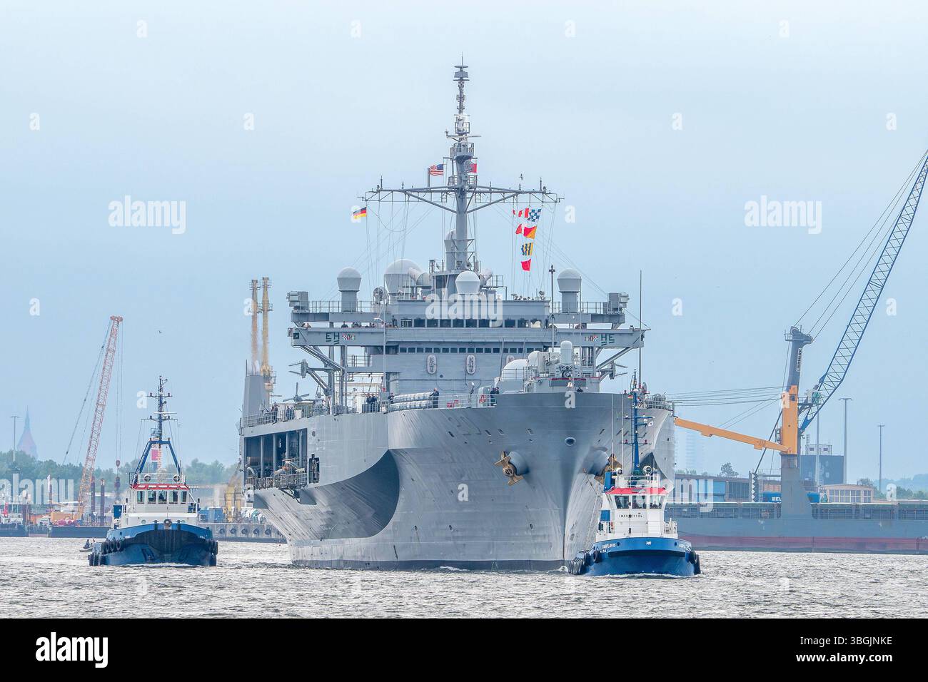 Marine-Manöver Baltops in Rostock gestartet - 05.06.2025: Das Auslaufen ...