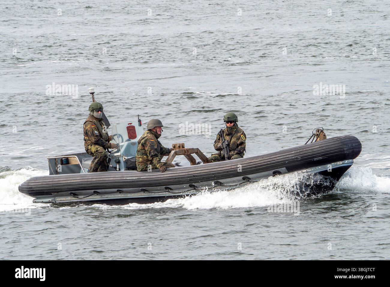 Marine-Manöver Baltops in Rostock gestartet - 05.06.2025: Das Auslaufen ...