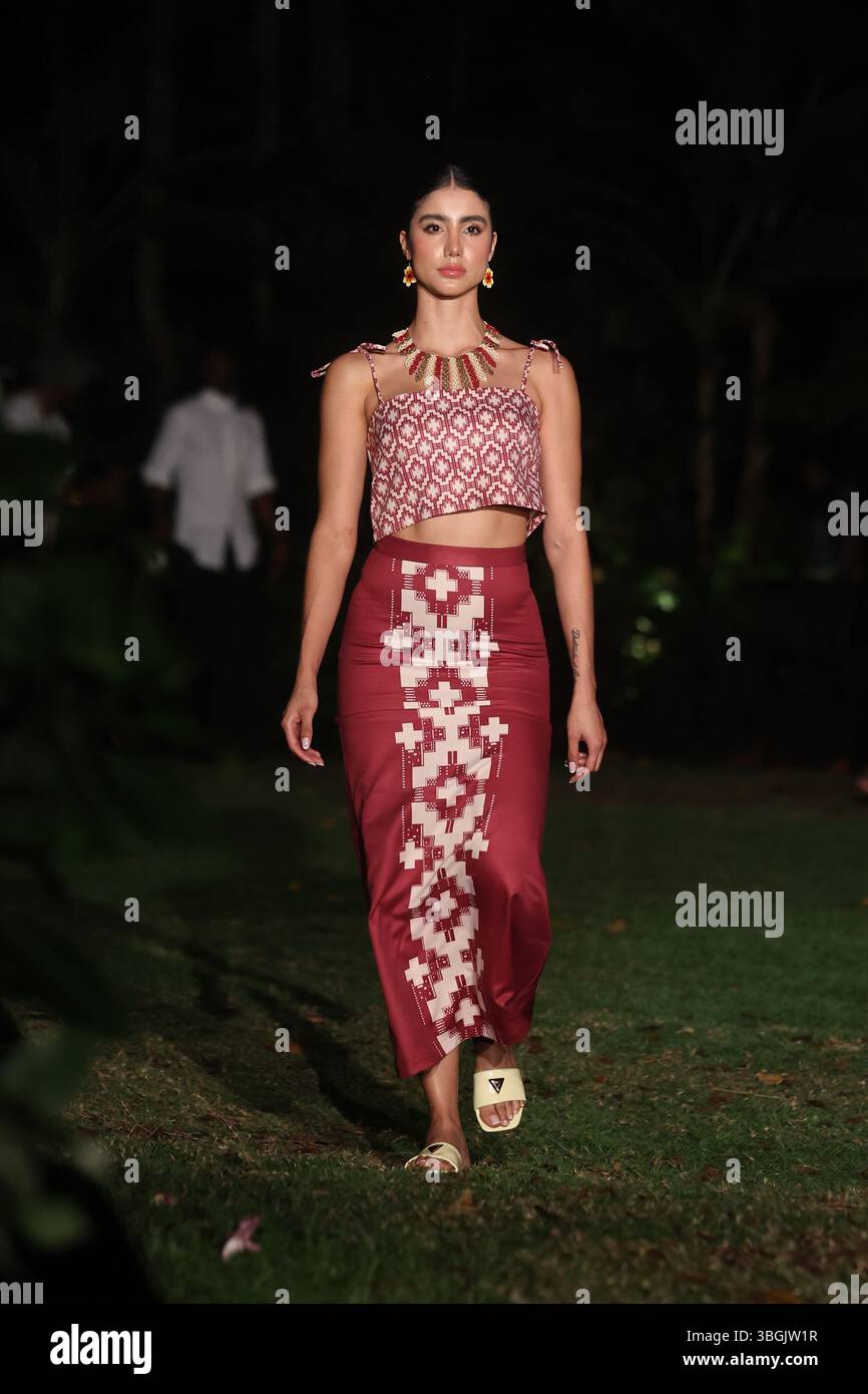 MIAMI BEACH, FLORIDA - JUNE 01: Model walks the runway at the Kene Kaya ...