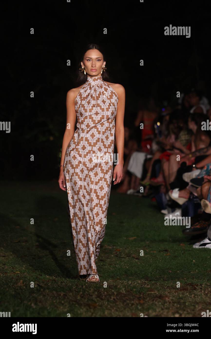 MIAMI BEACH, FLORIDA - JUNE 01: Model walks the runway at the Kene Kaya ...