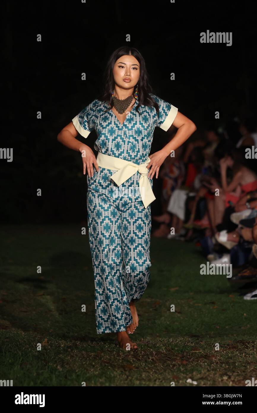 MIAMI BEACH, FLORIDA - JUNE 01: Model walks the runway at the Kene Kaya ...