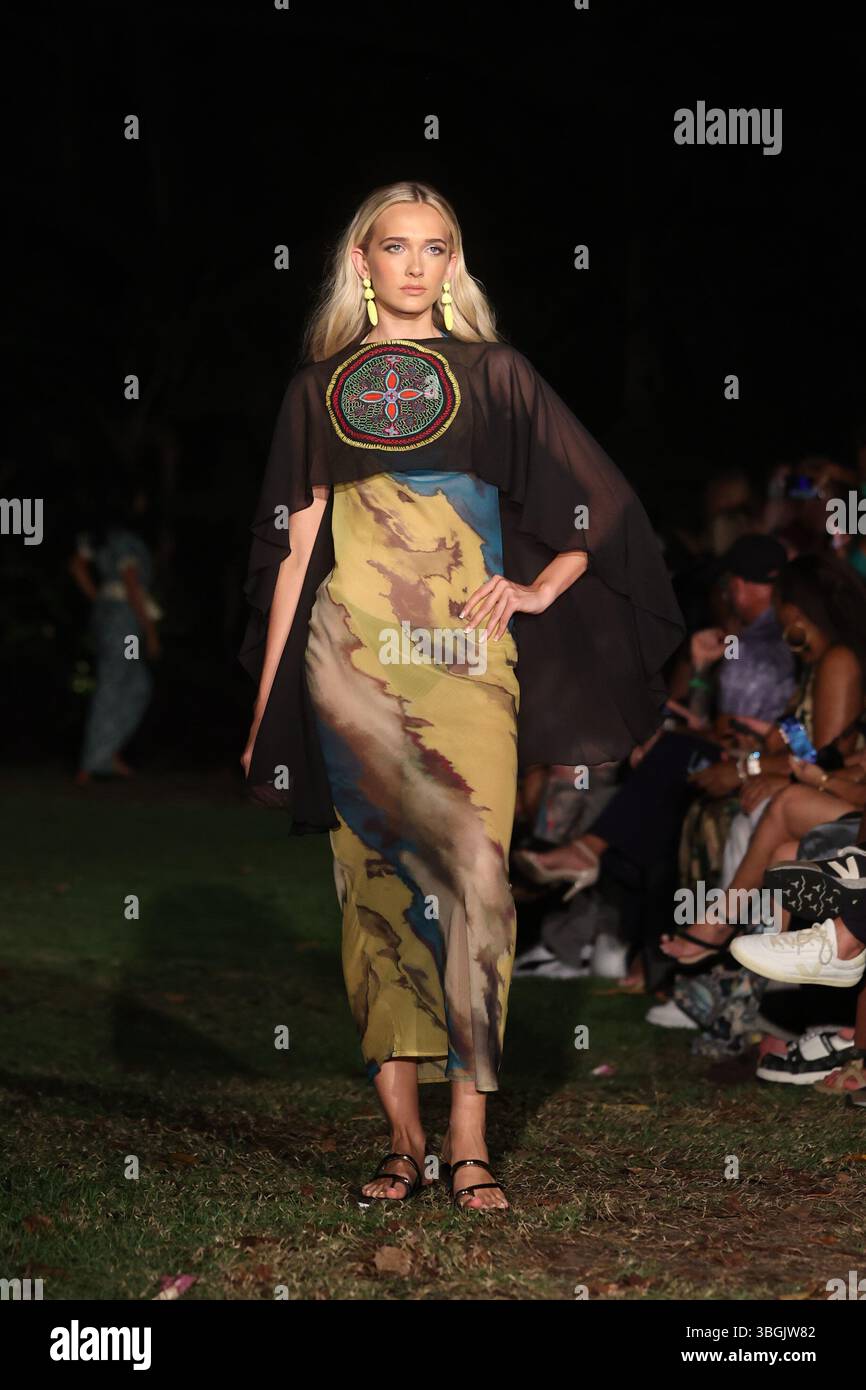 MIAMI BEACH, FLORIDA - JUNE 01: Model walks the runway at the Kene Kaya ...