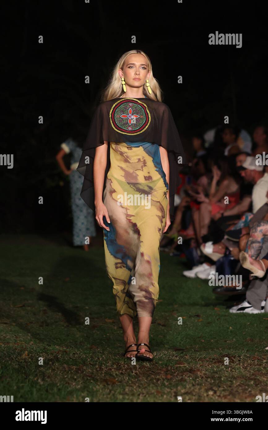 MIAMI BEACH, FLORIDA - JUNE 01: Model walks the runway at the Kene Kaya ...