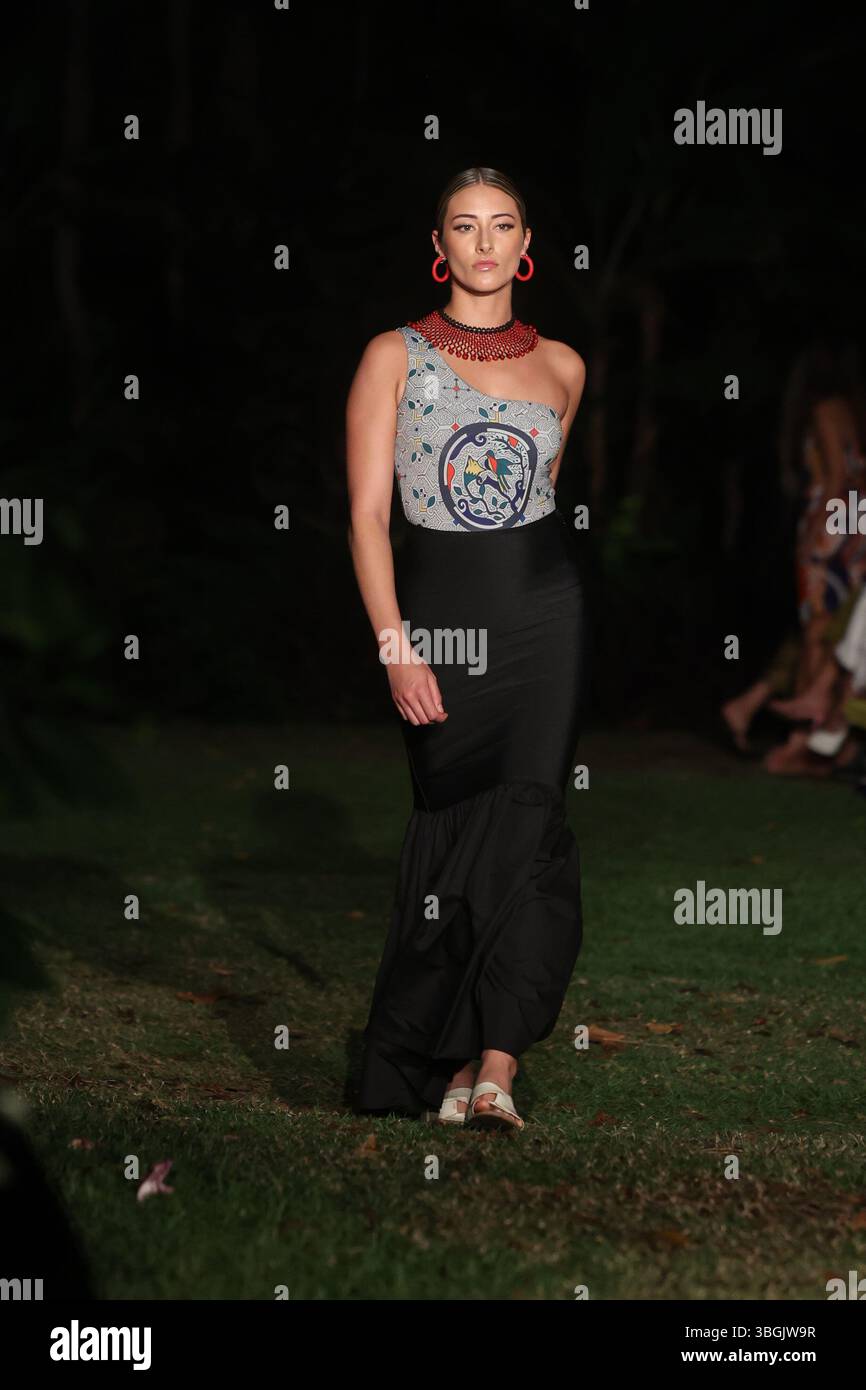MIAMI BEACH, FLORIDA - JUNE 01: Model walks the runway at the Kene Kaya ...