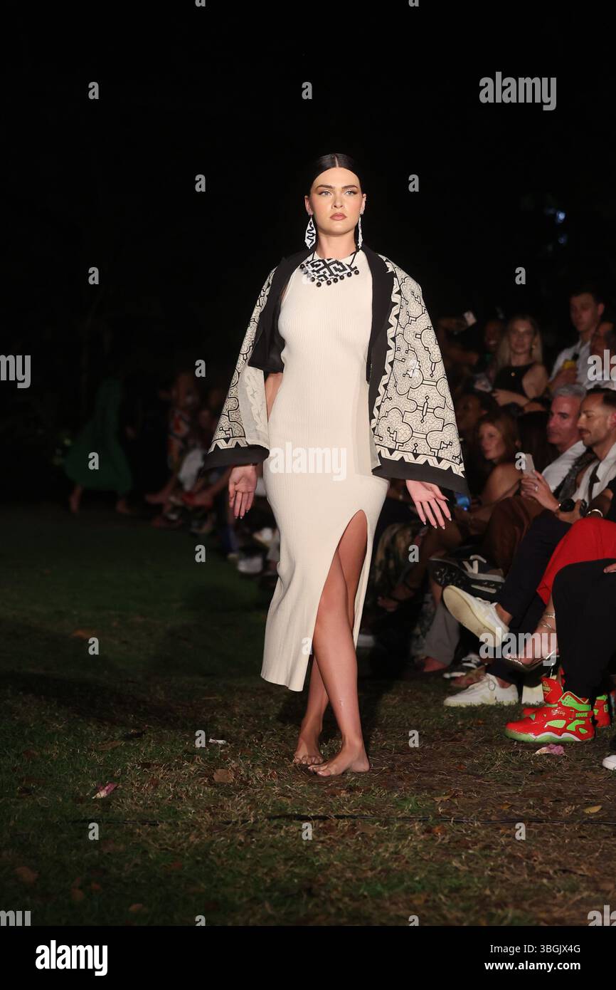 MIAMI BEACH, FLORIDA - JUNE 01: Model walks the runway at the Kene Kaya ...