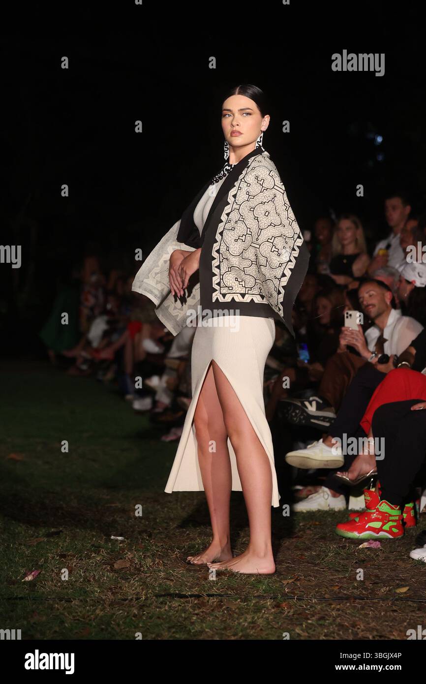 MIAMI BEACH, FLORIDA - JUNE 01: Model walks the runway at the Kene Kaya ...