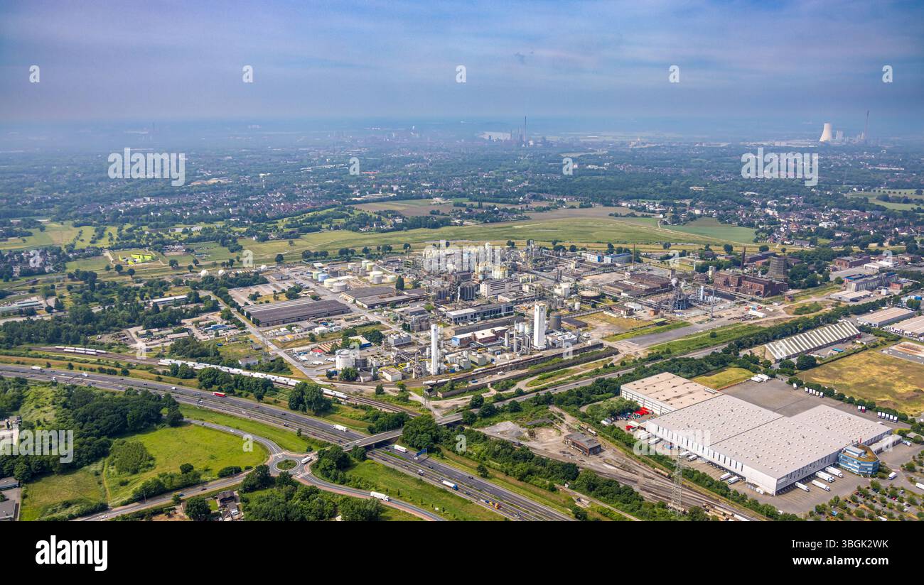 Luftbild, Oxea Werk Ruhrchemie, Otto-Roelen-Straße, Fernsicht, Holten ...