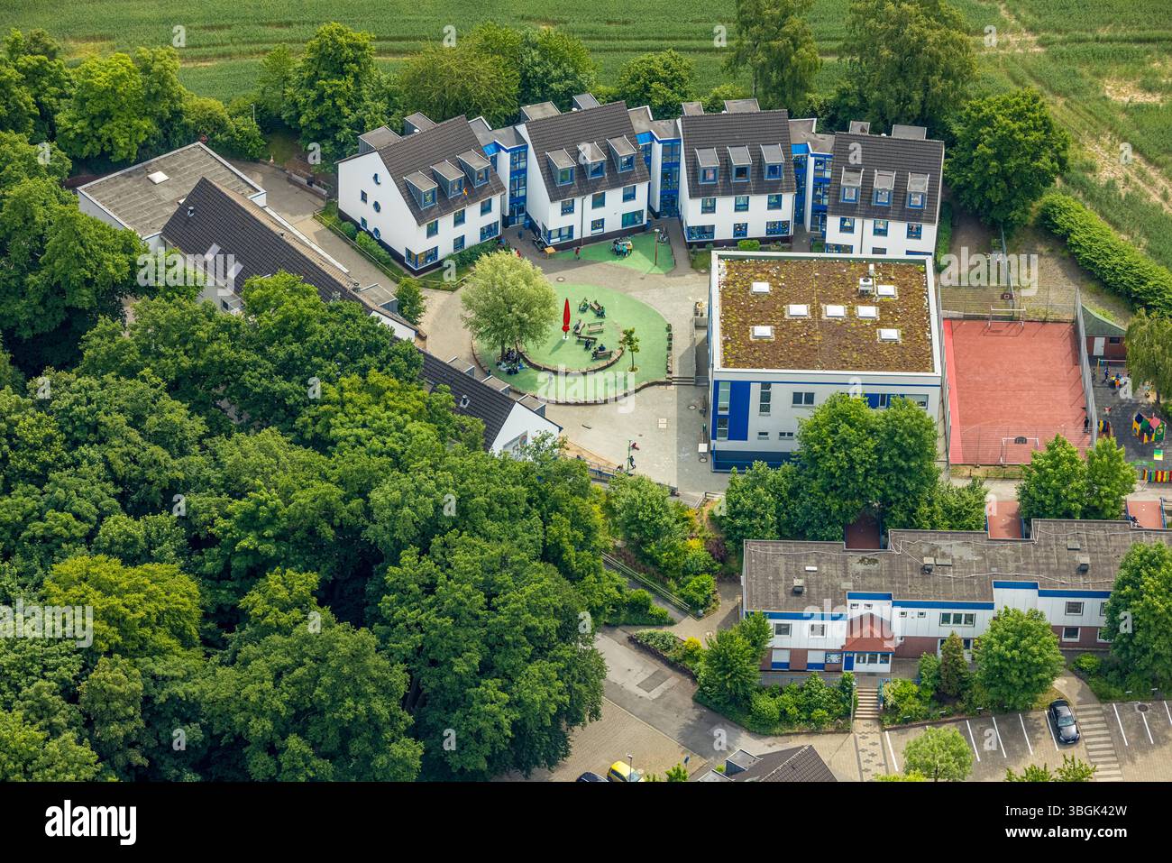 Luftbild, Friedensdorf International, Gemeinnützige Organisation - Hilfe für Kinder aus ...