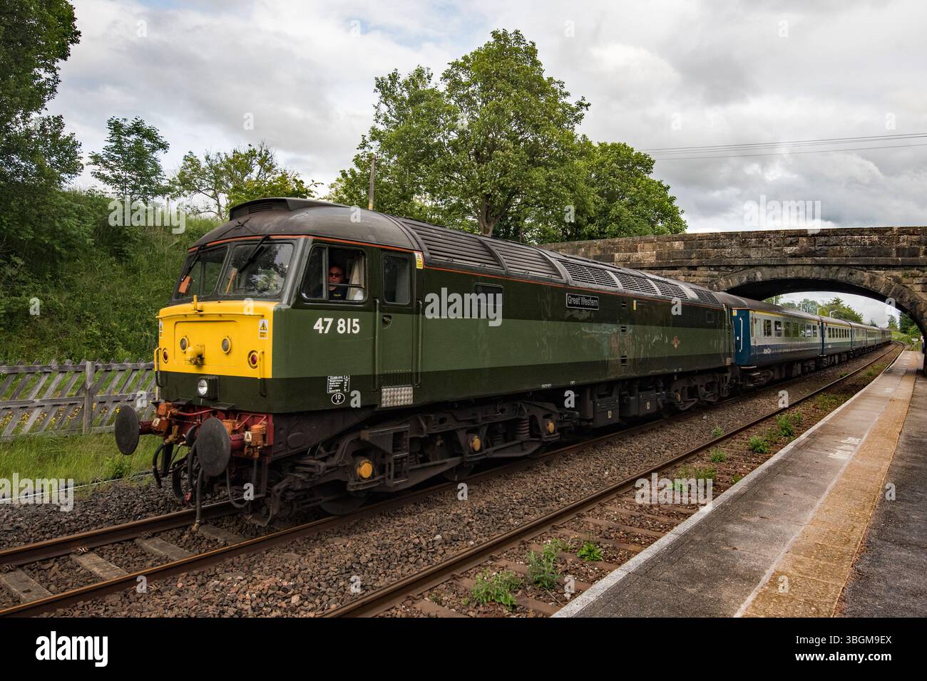 Diesel locomotive 47815 passing through long preston 5th june 2025 hi ...