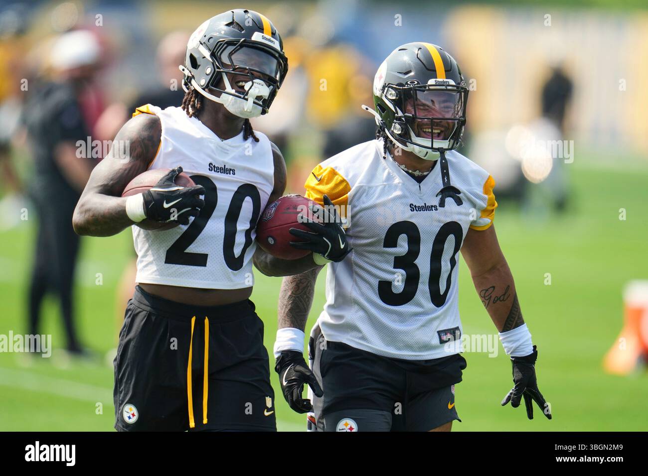 Pittsburgh Steelers running backs Jaylen Warren, right, and, Kaleb ...