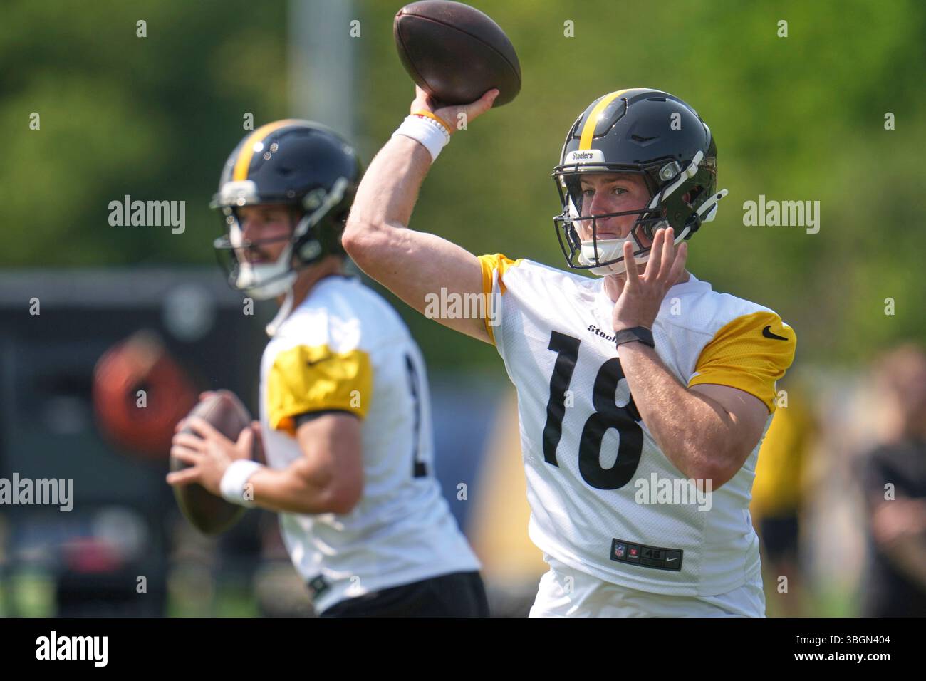 Pittsburgh Steelers quarterbacks Mason Rudolph, left, and Will Howard ...