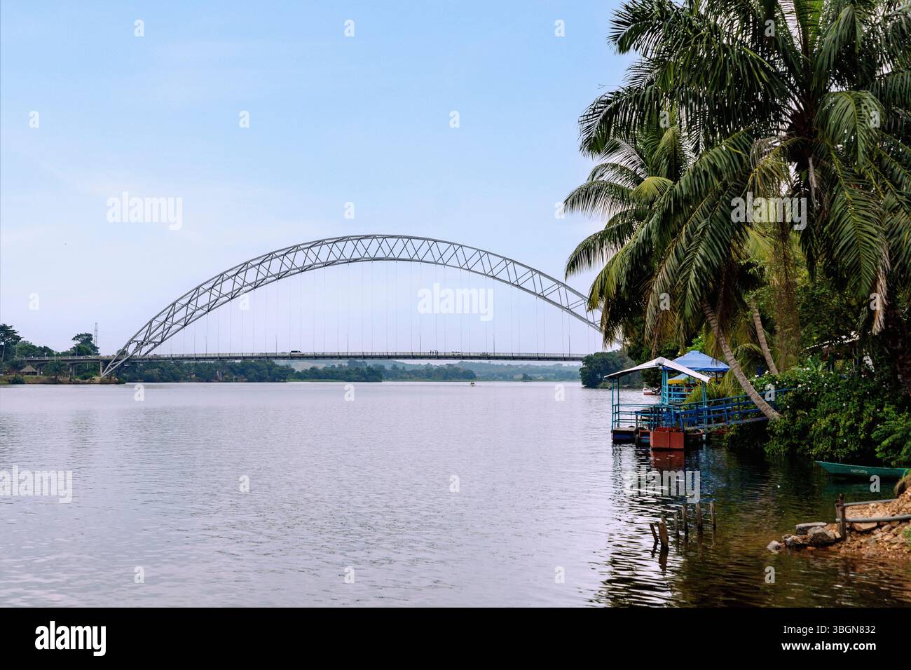 Adomi, view of the Volta Bridge near the Akosombo Dam in the Eastern ...