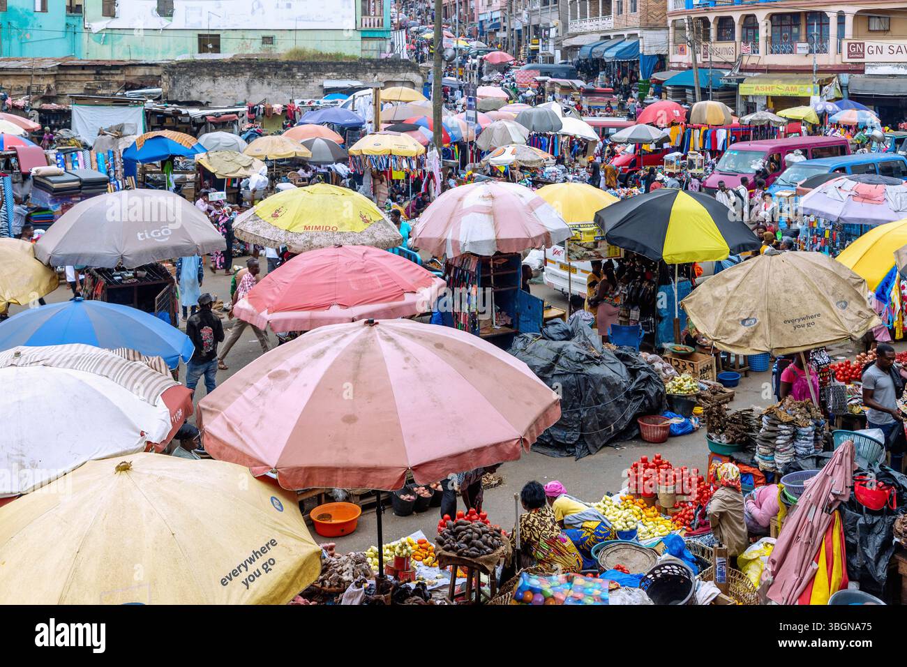 Central market in Kumasi in the Ashanti region in the center of Ghana ...
