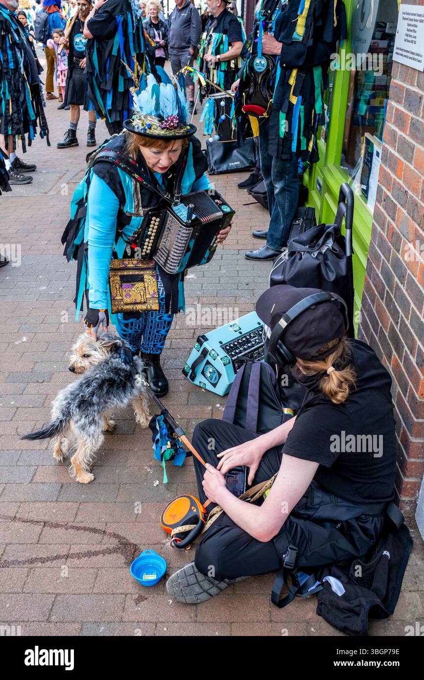 Anderida Border Morris Side Perform In The High Street Of Lewes, East ...