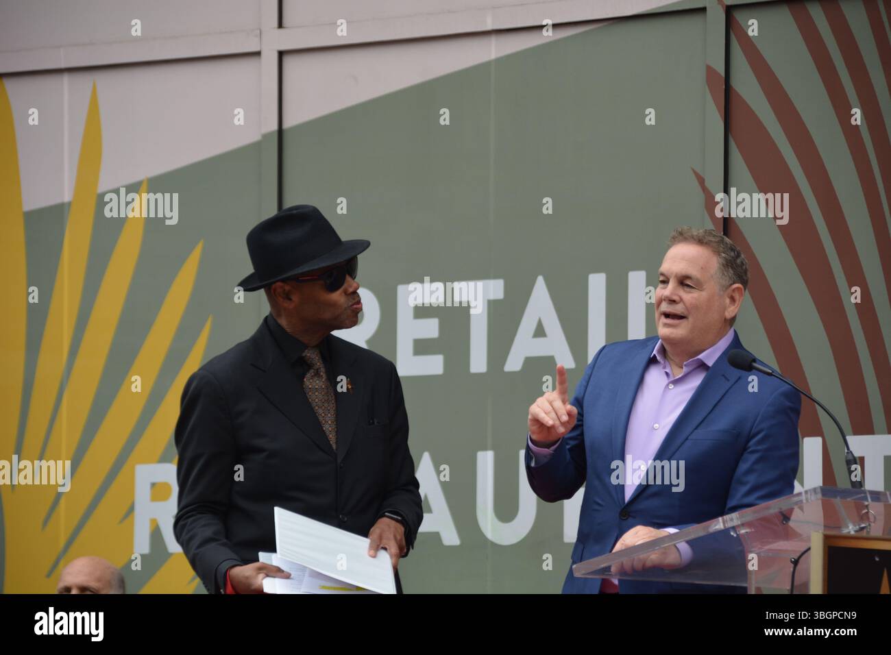 Music producer Jimmy Jam and Hollywood Chamber of Commerce’s Jerry ...