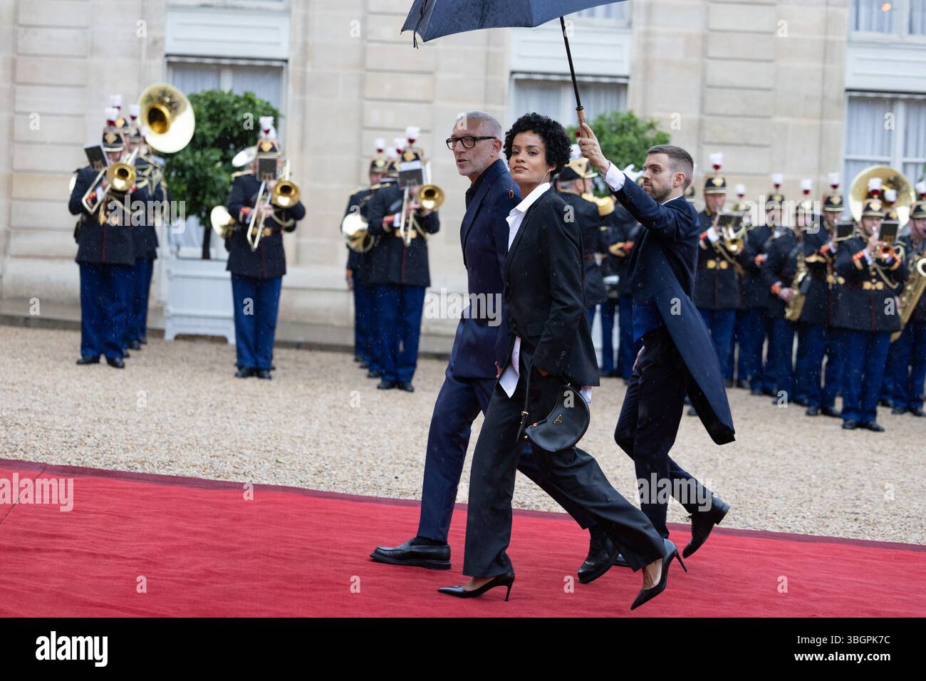 French actor Vincent Cassel and his partner Australian - Brazlian model ...