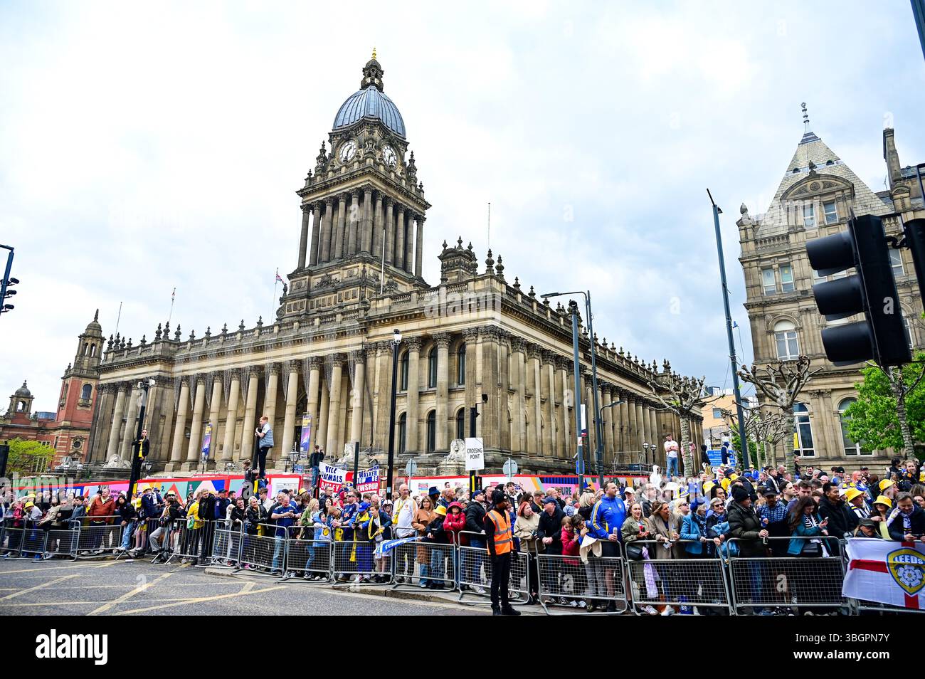 Leeds United celebrate winning the EFL Championship Title and promotion ...